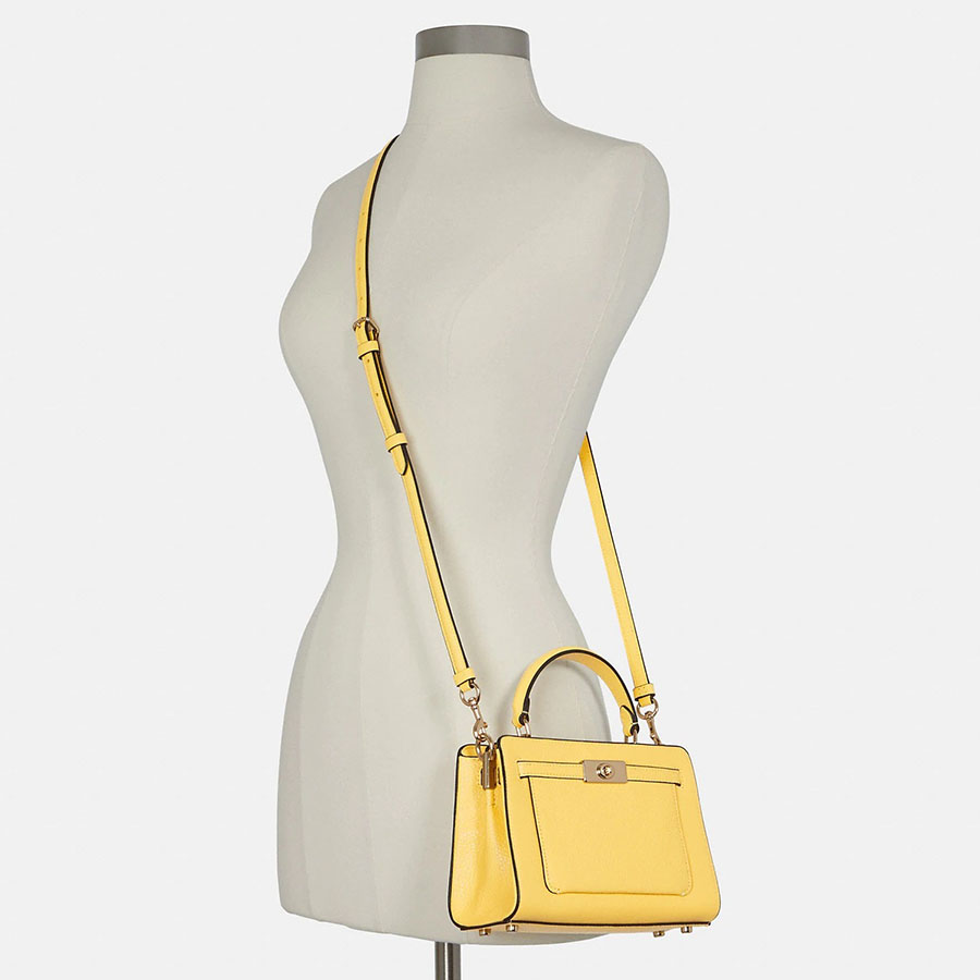 Túi Đeo Chéo Coach Mini Lane Top Handle C8320 Màu Vàng